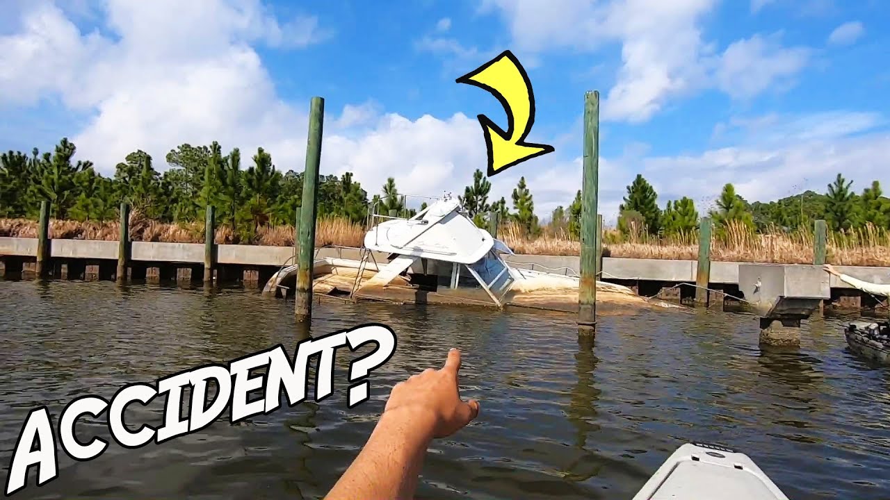 WE FOUND A SUNKEN BOAT While Kayak Fishing! Sheepshead Fishing - YouTube