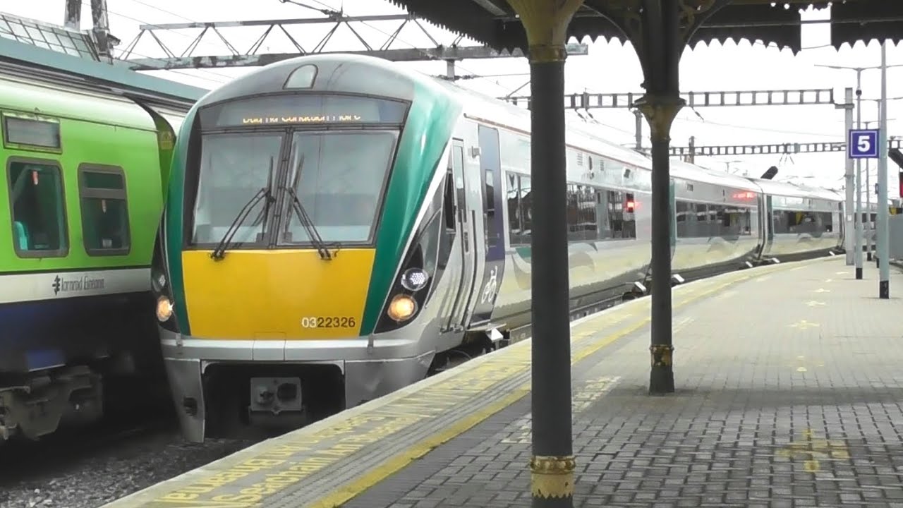 Irish Rail 22000 Class Intercity Train 22326 - Connolly Station, Dublin ...
