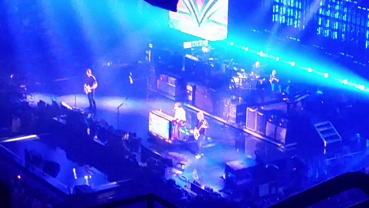 Paul McCartney - Hey Jude - Hamilton July 2016 - YouTube
