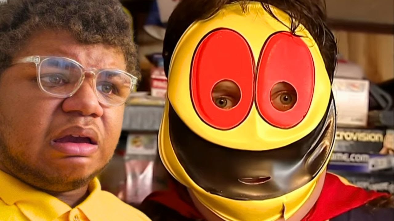 This Guy's Unhealthy Obsession With Pac Man - YouTube