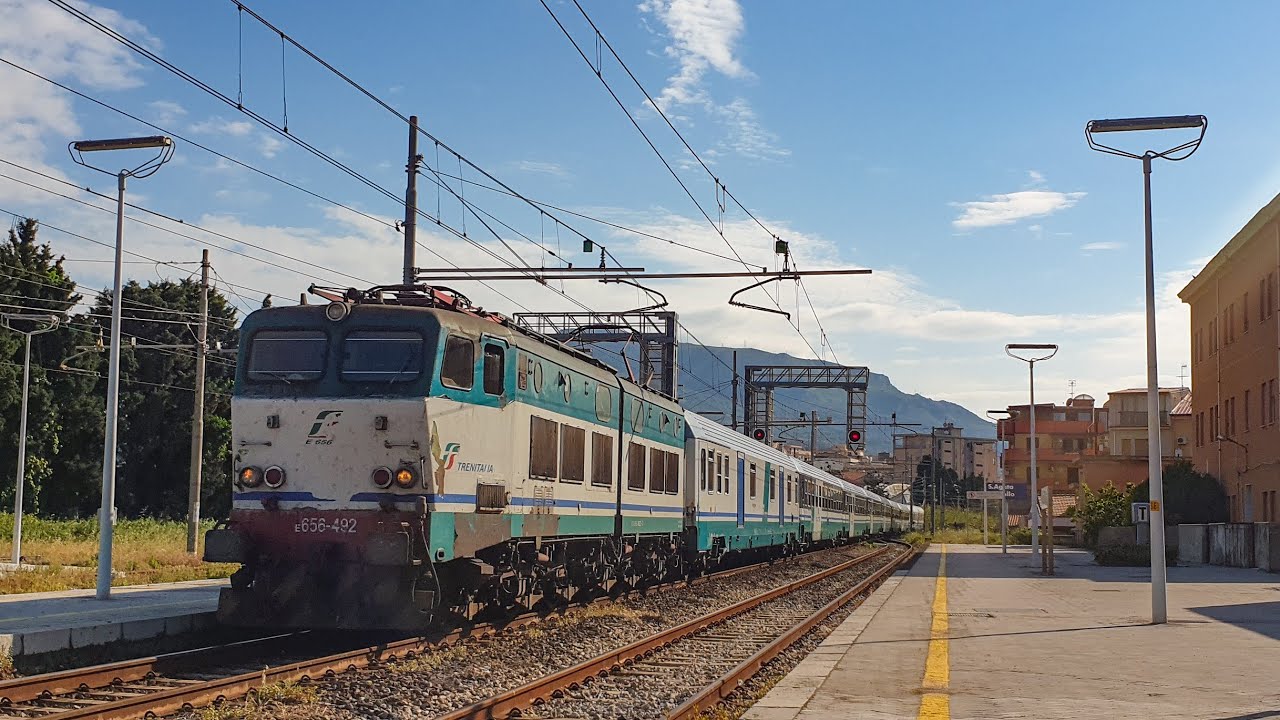 Treno UNITALSI per LOURDES in TRANSITO | E656 492 - YouTube