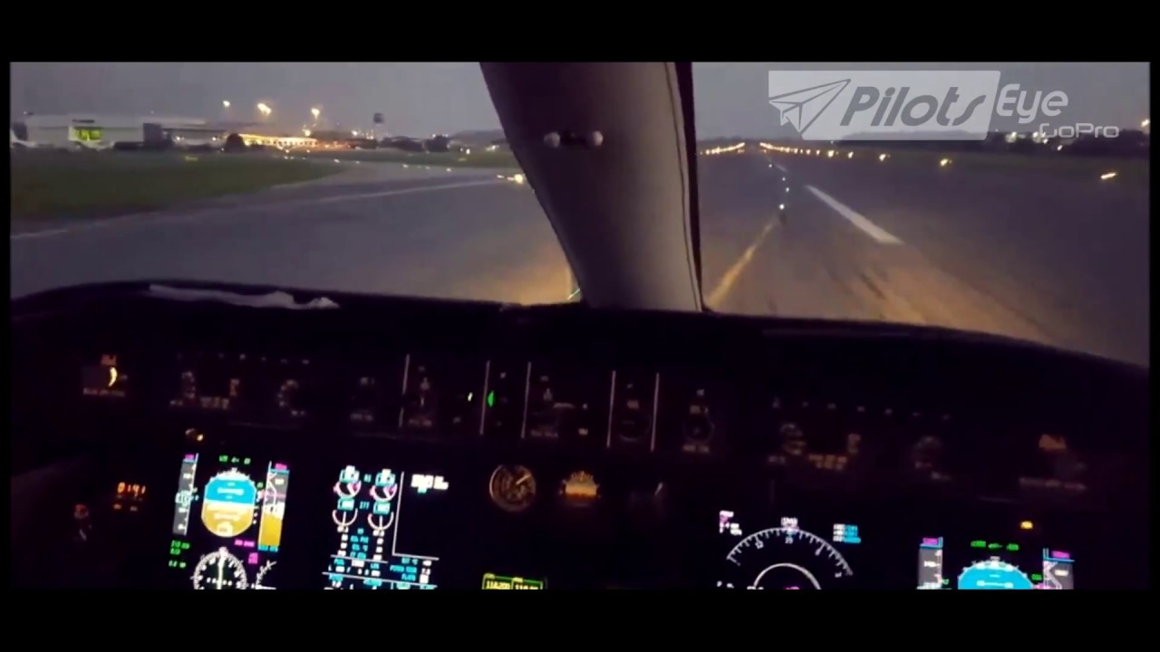 Learjet 45 Landing ᴴᴰ - YouTube