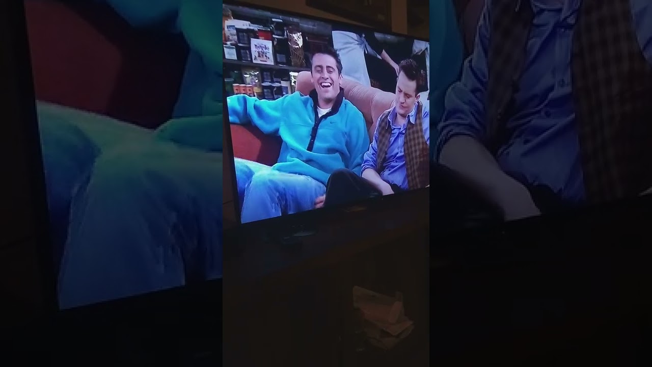 seinfeld ending credits vs friends intro - YouTube