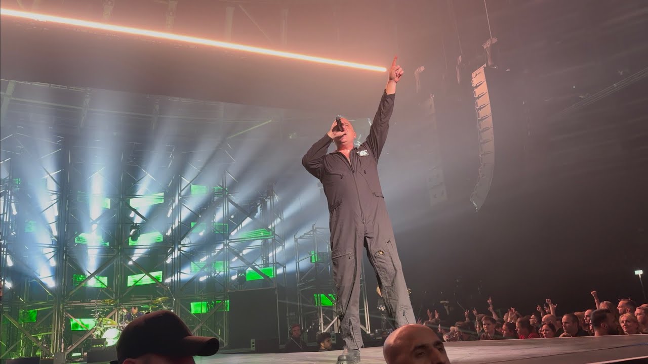 Disturbed - Droppin’ Plates - (Live Berlin 2025) 4K - YouTube
