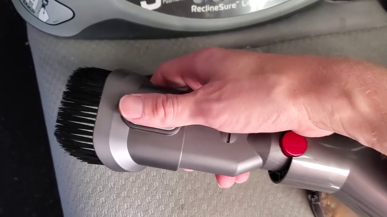 Dyson V7 Trigger vs Car and Boat - YouTube