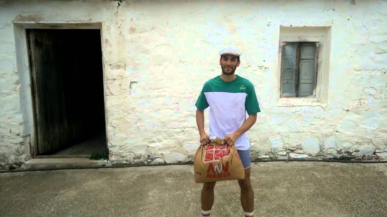 Sentadillas con press de saco - YouTube