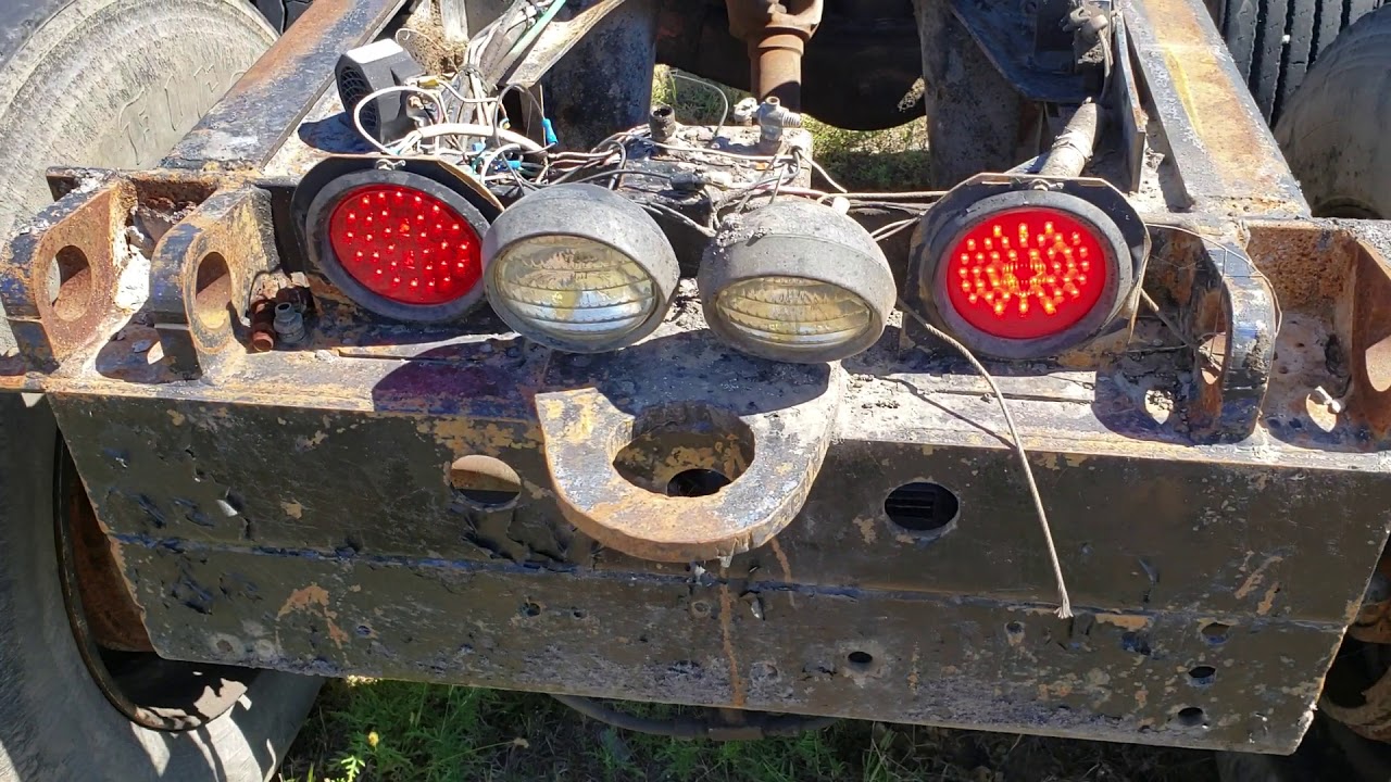 1986 Mack R688ST Dump Truck, BigIron Online Auctions, October 31, 2018 ...