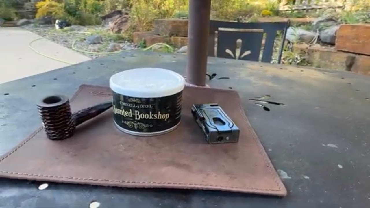 Haunted Bookshop Review – Spooky Autumn Smokes #2 | SmokyVale - YouTube