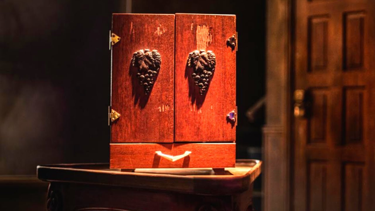 The Dybbuk Box Curse - YouTube