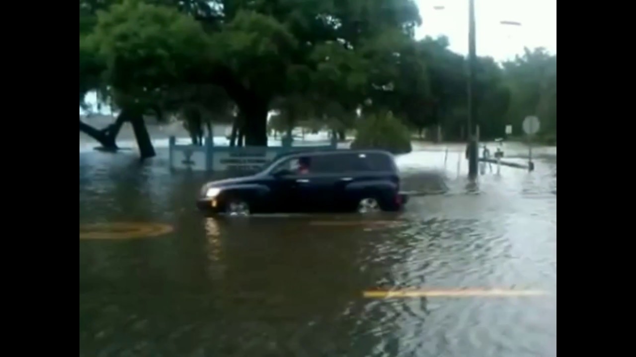 Hurricane Aftermath Flooded Women Prison - YouTube