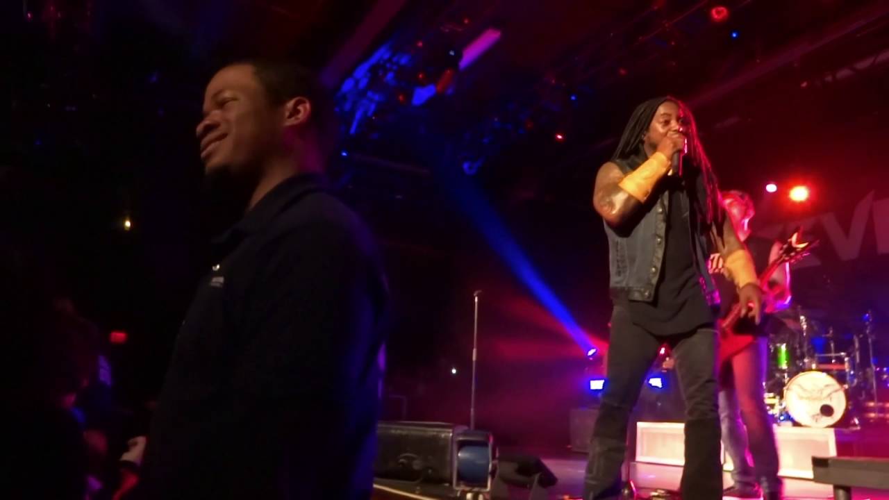 SEVENDUST LIVE 2016 NYC WAFFLE, ENEMY & THANK YOU - YouTube