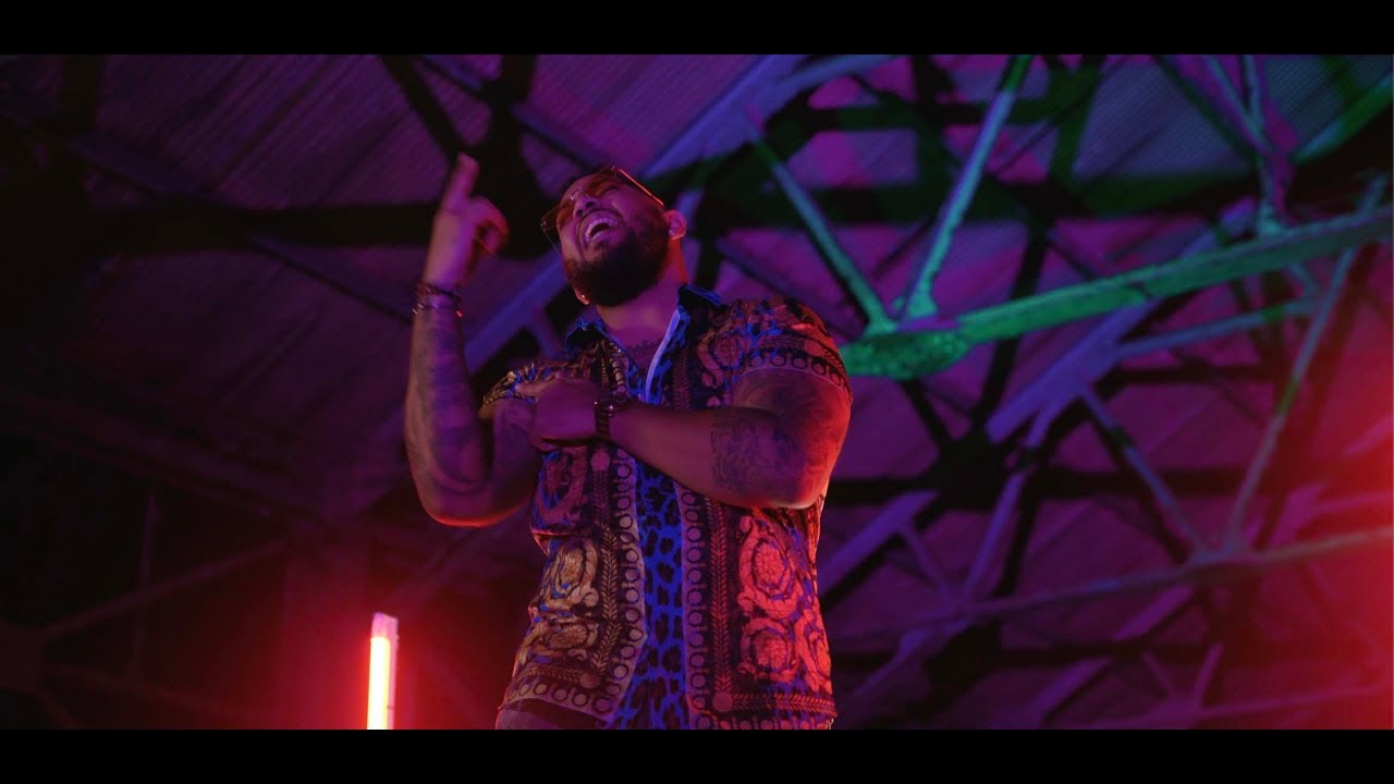 Felix - Mas Cu Ayera Ft.Elai x Wichi&Ty ( Official Music Video ) - YouTube