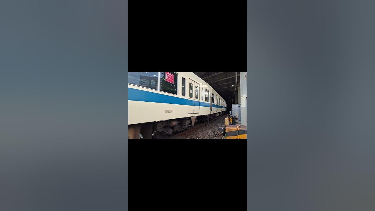 60000形MSE&8000形通過 - YouTube