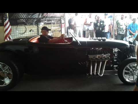 Hot August Nights.3gp