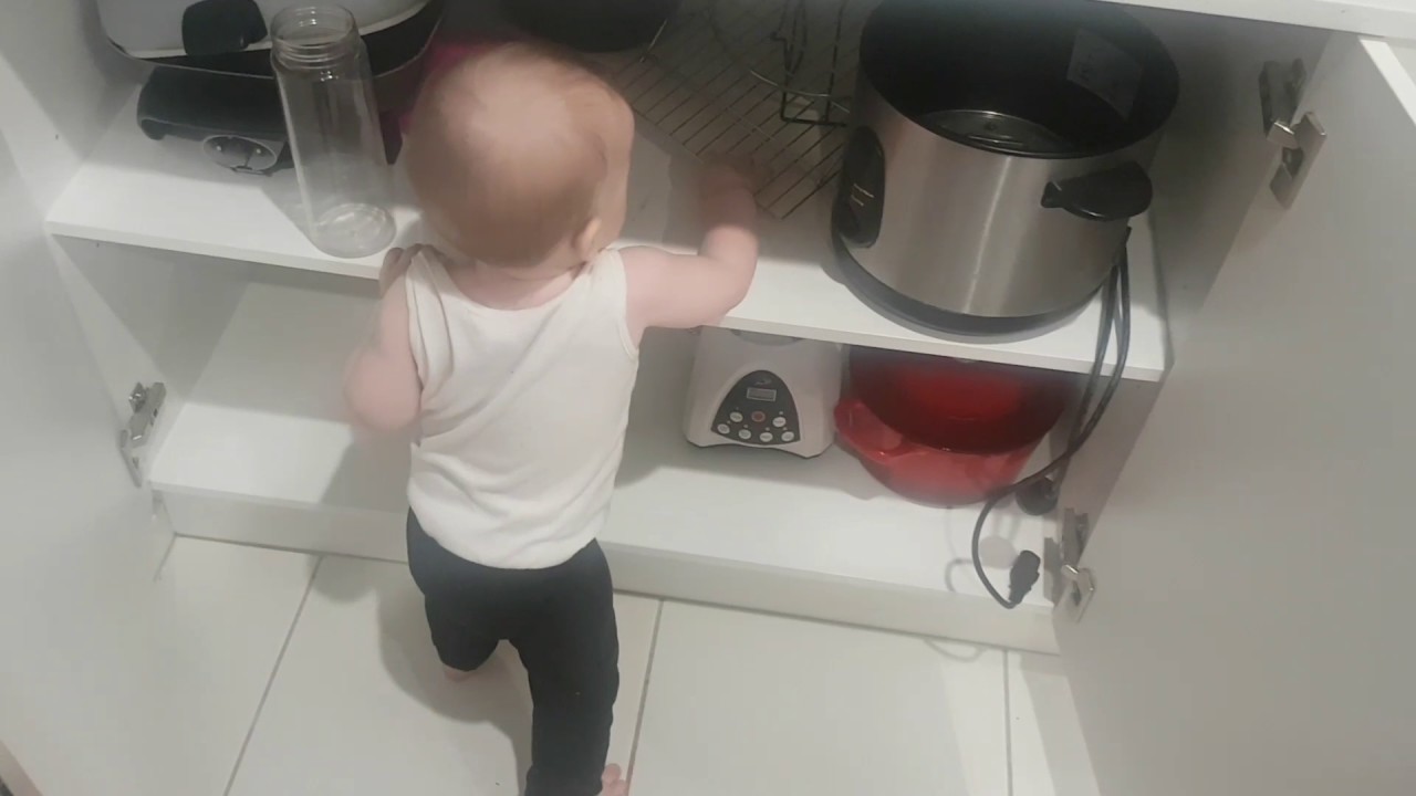 Maxi stands for the first time - YouTube