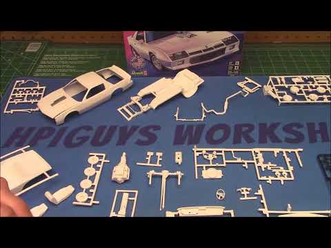 NEW PARTS 1982 Chevy Camaro Berlinetta Street Machine 1/25 Scale Model Kit Build How To Assemble
