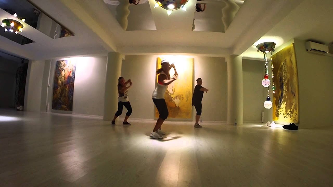 The Black Eyed Peas - Hey Mama Dance @Brownie Black - YouTube