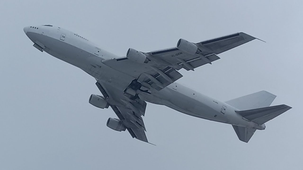 BOEING 747-200 | GREAT ENGINE SOUND - YouTube