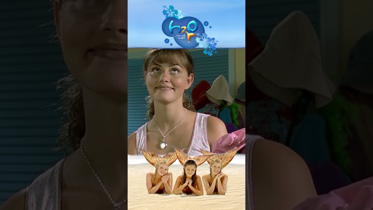 Cleo cleaning her fish-tank | H2O - Just Add Water | #Shorts - YouTube