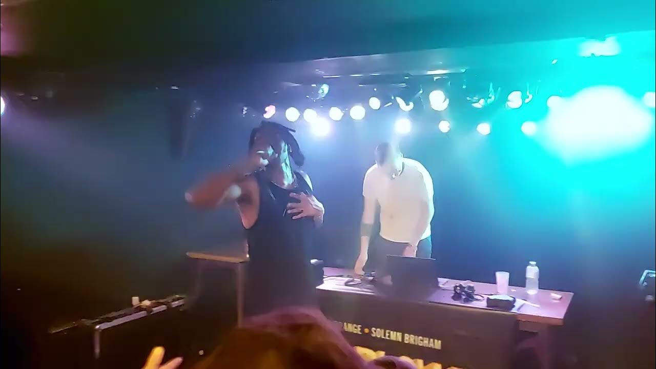 Marlowe (L'Orange + Solemn Brigham) performing "Honest living" in Liège, Nov 4th 2022 - YouTube