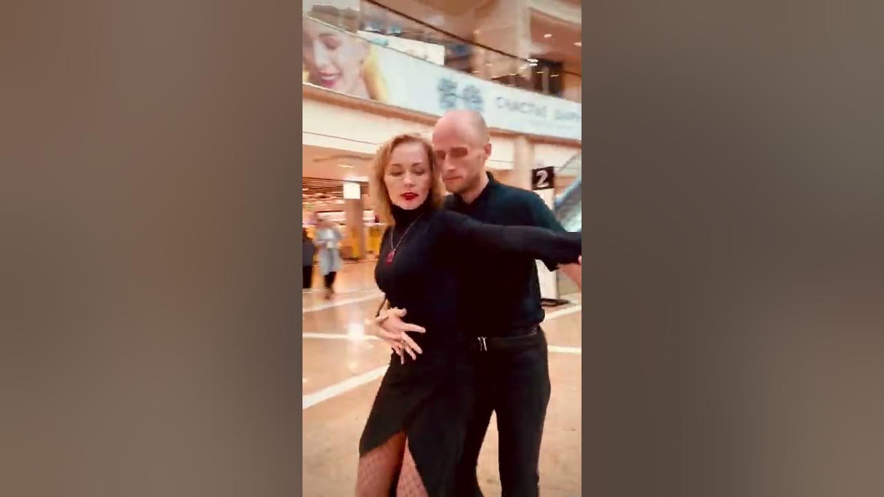 Tony Turn and Daria – Bachata Sensual. - YouTube