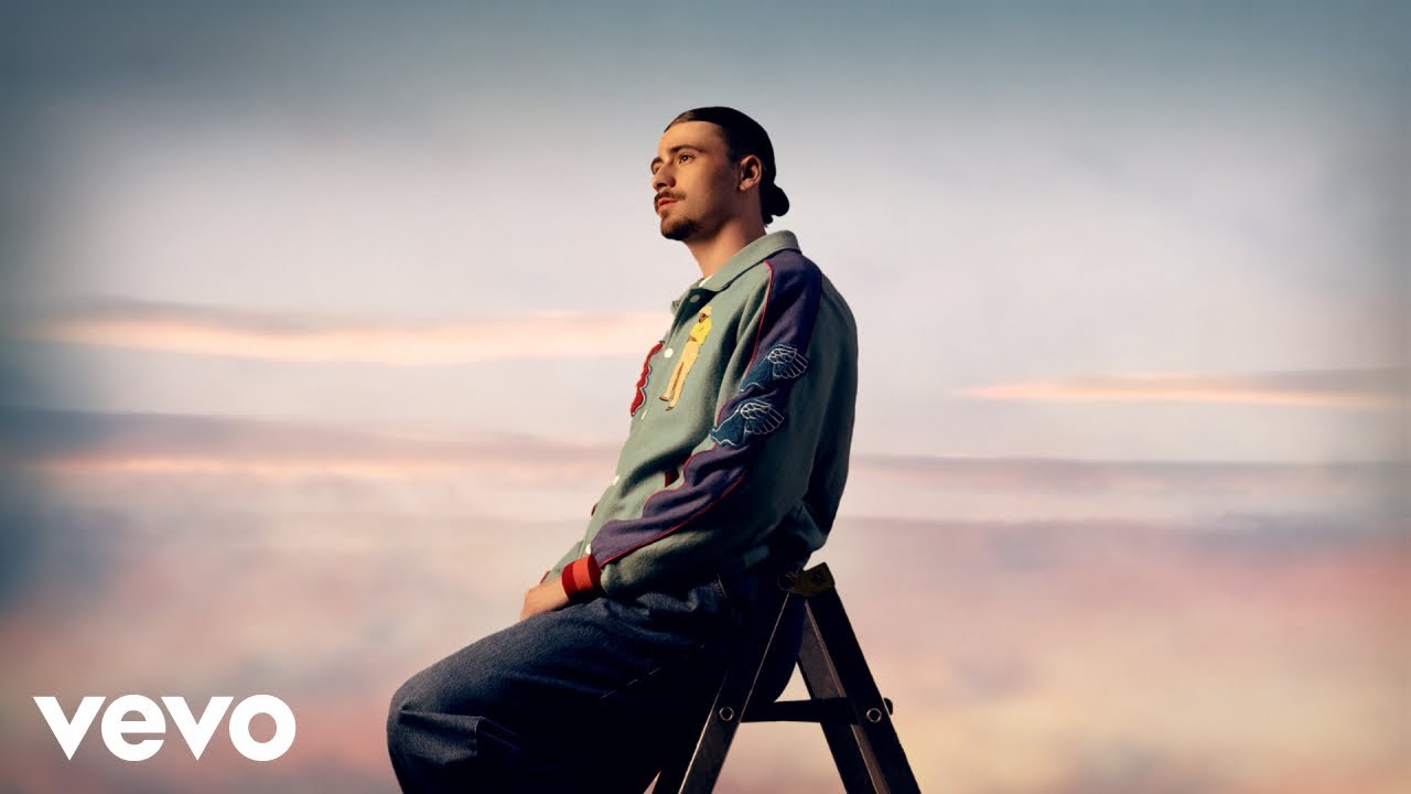 Pierre Garnier - L'horizon (Lyrics Video) - YouTube Music