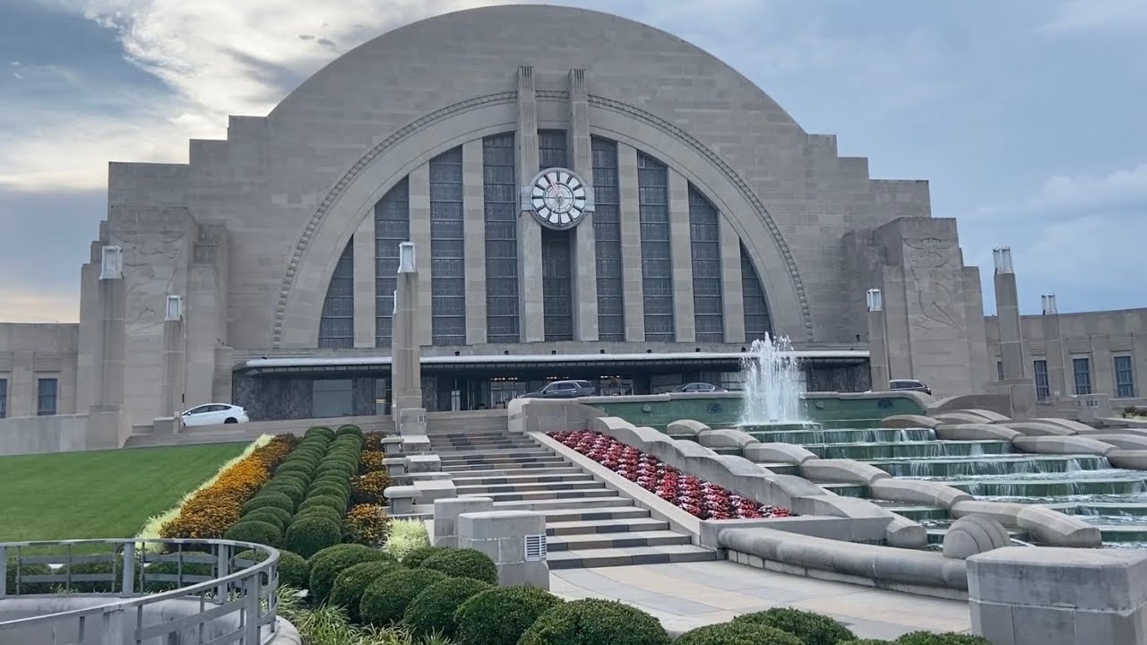 Justice League Hall of Justice does exist in Cincinnati Ohio USA - YouTube