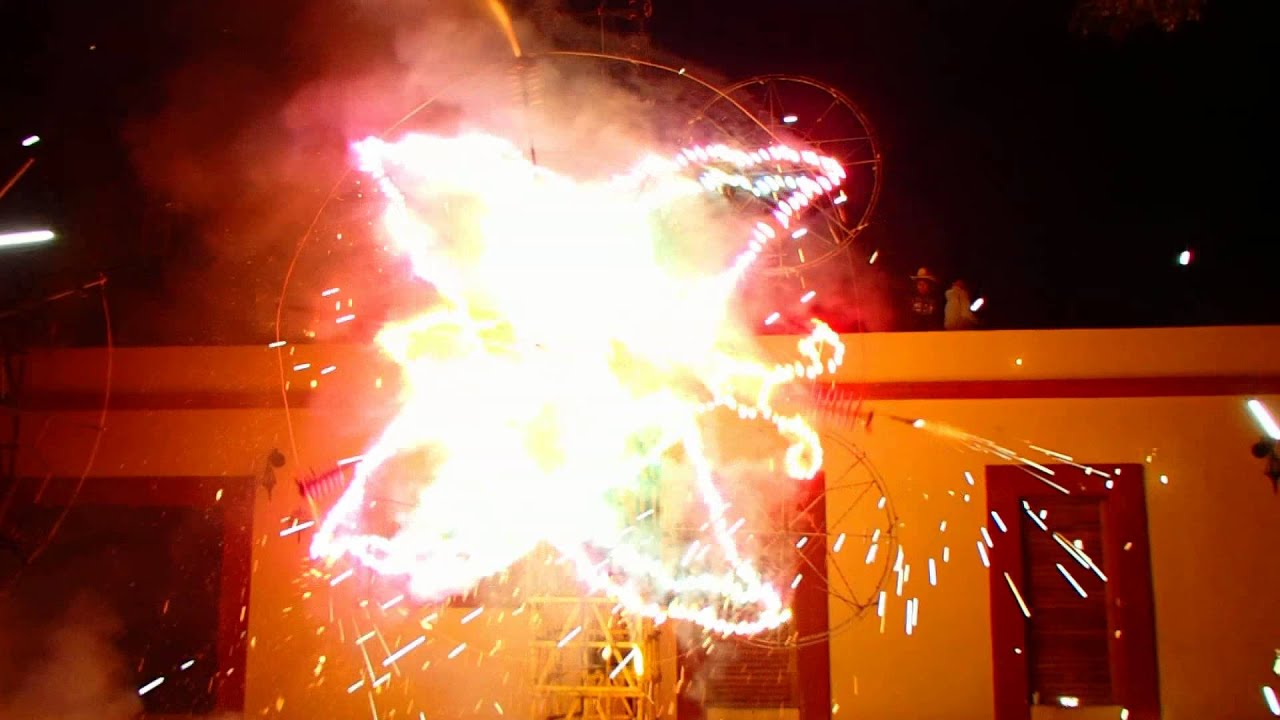 Fireworks at the celebrations of Our Lord of Esquipulas in Oaxaca ...