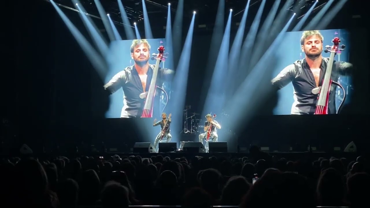 2Cellos, Smooth Criminal by Michael Jackson, Las Vegas NV, Fairwell ...