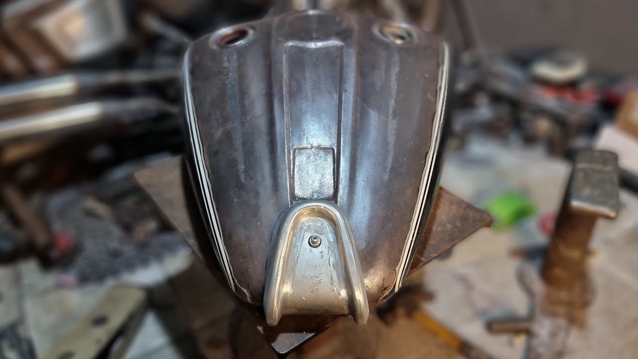 Sorotan 4.35 - 9.35 dari Making a rear cover for a BMW R18 motorcycle ...