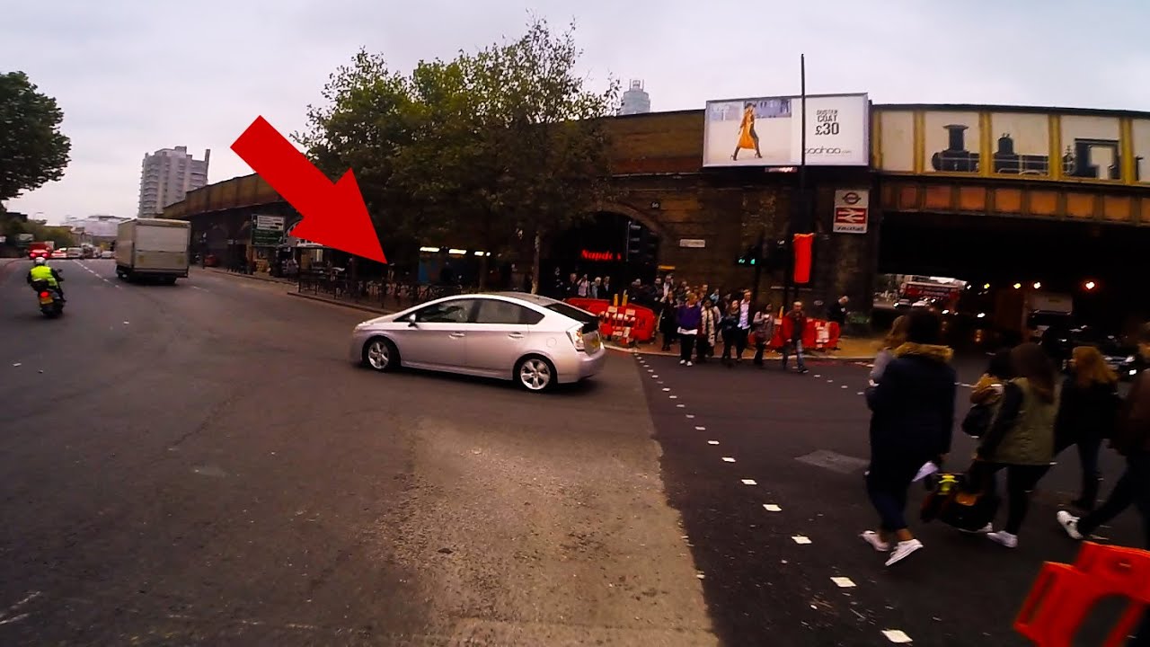 Outrageous Red Light Jump! #LT60DMF - YouTube