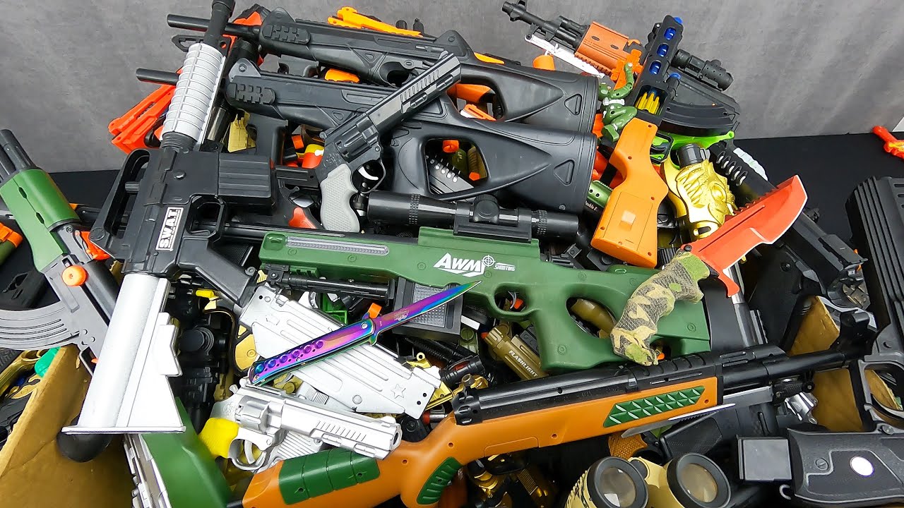 Sniper Rifles in Box, Weapons Used by Soldiers, Military Rifles ...