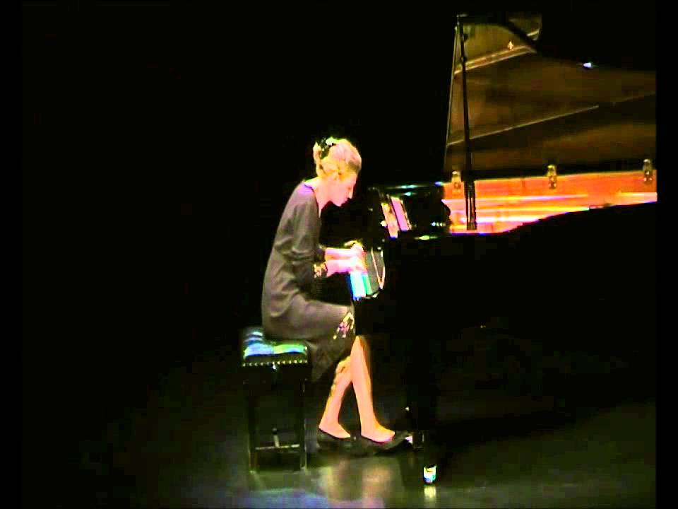 "Fabel" ("Fable") from Robert Schumann's Fantasiestücke, Op. 12 - YouTube