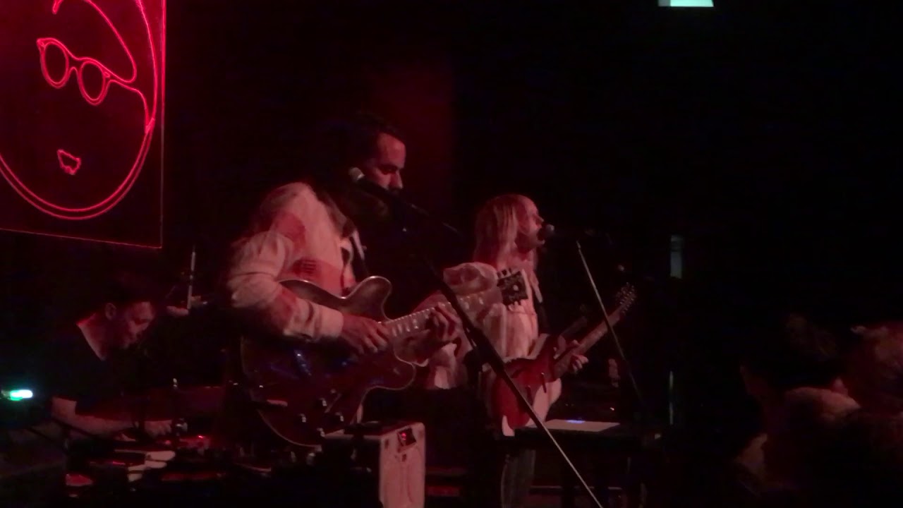 LUMP, Laura Marling, Shake your shelter , Band on the Wall ,Manchester ...