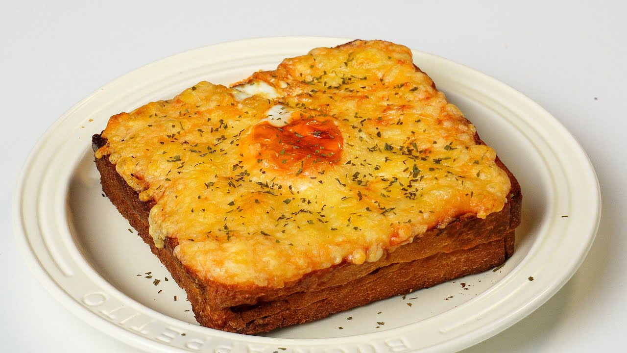 Crispy Egg Cheese Toast! Delicious breakfast! - YouTube