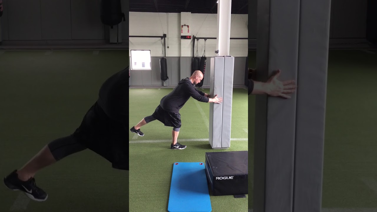 Movement Prep: 1 Leg RDL (Hinge) on Wall - YouTube