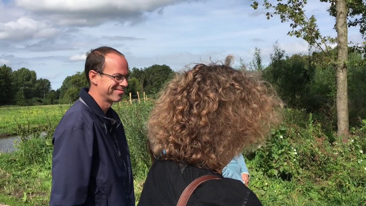 Kars Veling legt uit wat een idylle is - YouTube