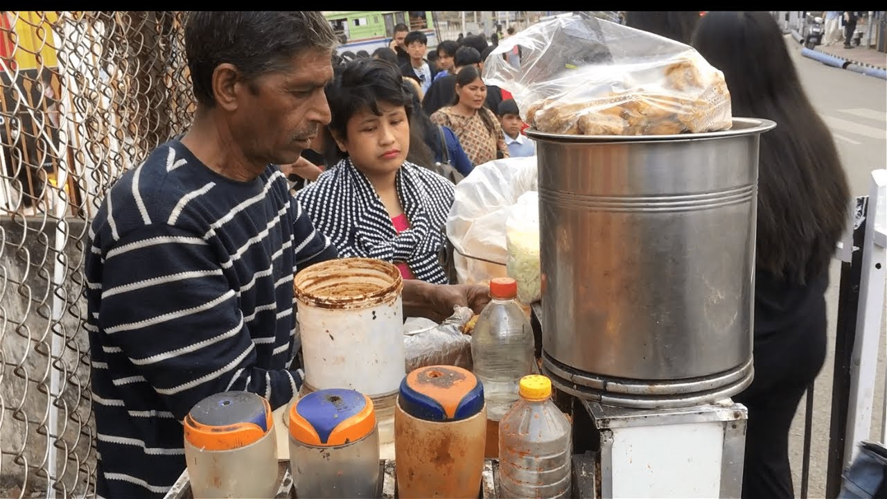 Busiest Place: MackRolls Aloo Muri | Indian Street Food | Ep 7 - YouTube
