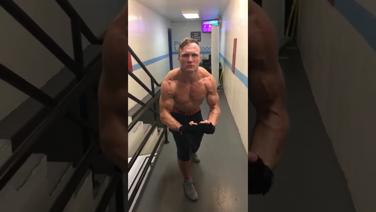 Flexing - YouTube