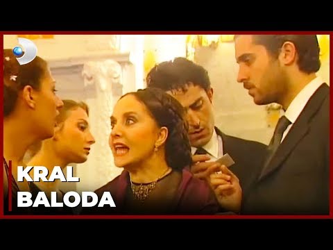 Polis Balosunda Bomba Telaşı | Yılan Hikayesi 26.Bölüm