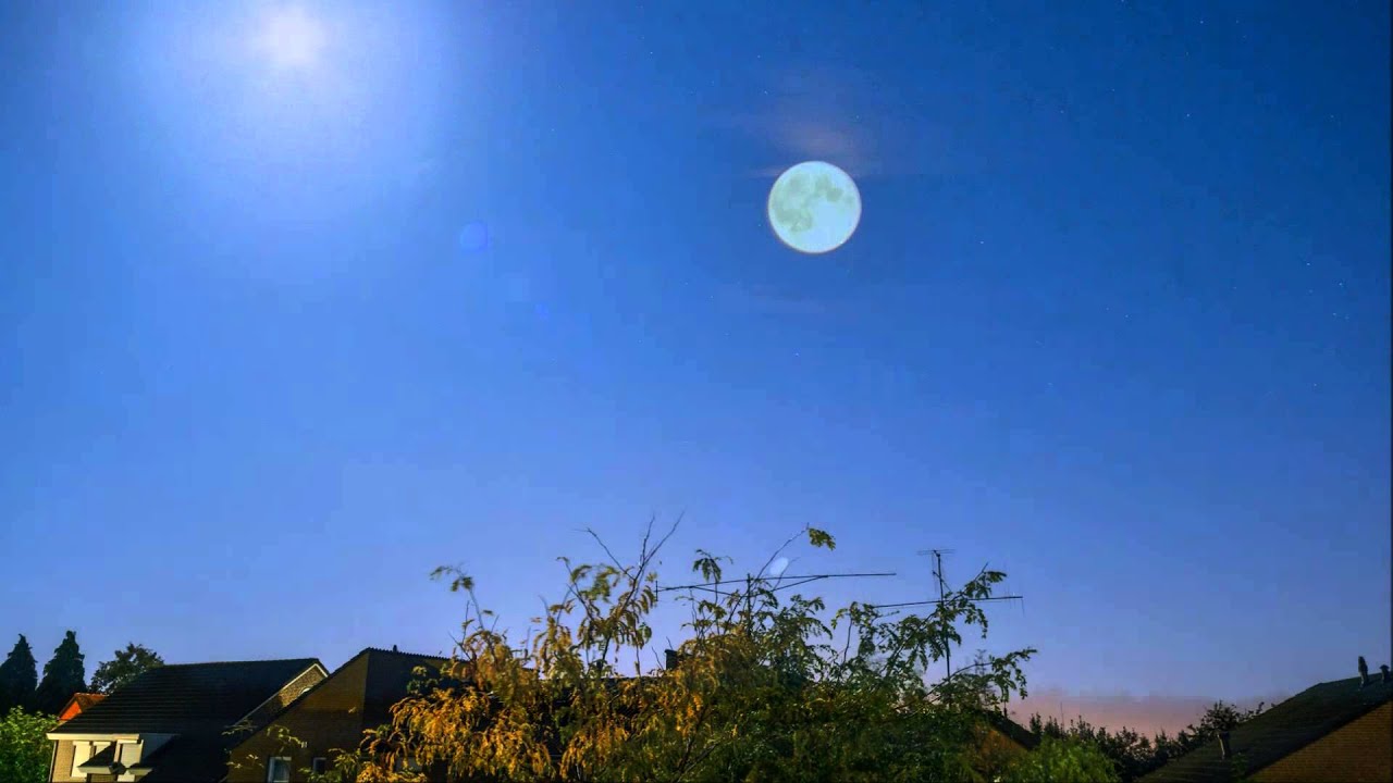 Eclipse Super Moon and Full Moon rise Time Lapse - YouTube