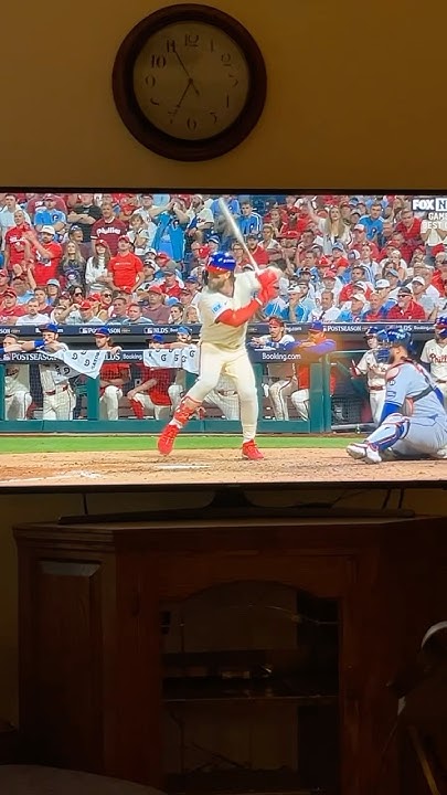 NYM vs PHI 2024 National league division series game 1 bottom of the 8th Harper at bat - YouTube