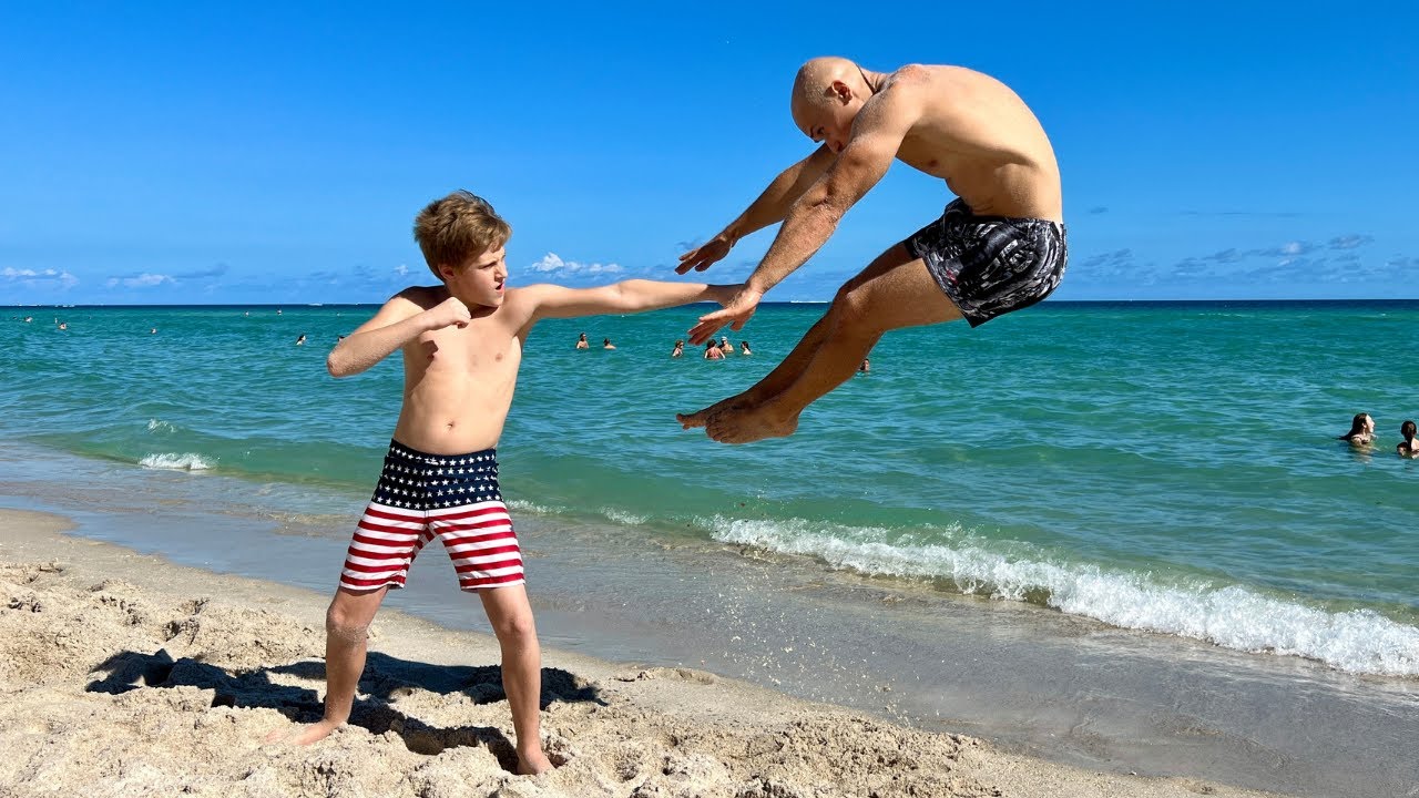 World Strongest Kid Fights a Bodybuilder on the Beach - YouTube