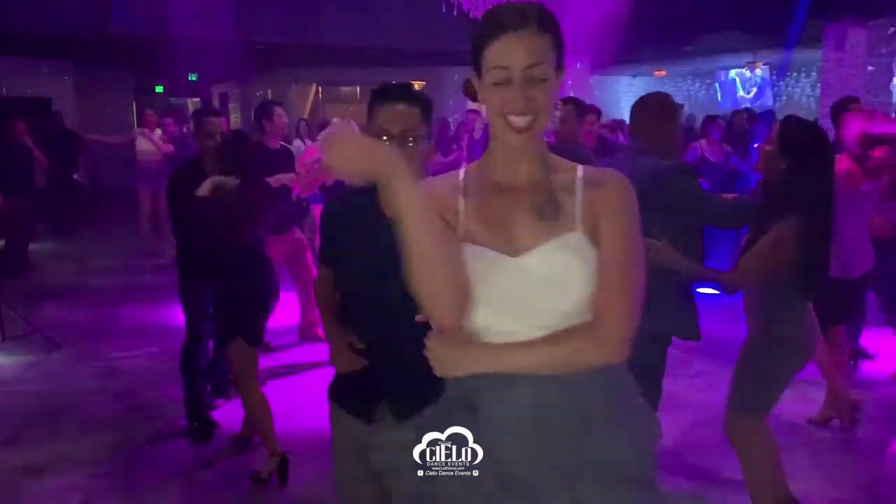 Luis Aragon & Angela Salsa Dance at LTN Tuesdays in Orange County - YouTube
