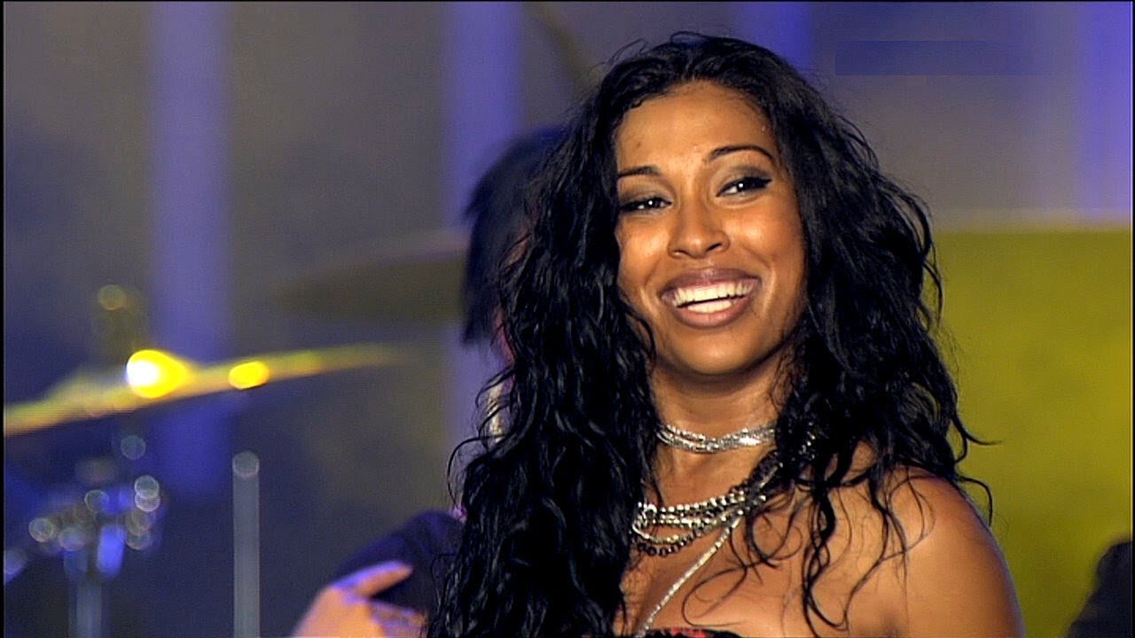 Melanie Fiona Natural Hair