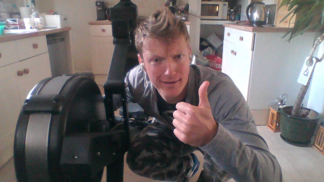 Cam Buchan *LIVE* in kitchen 5:49 2000m rowing machine test - YouTube