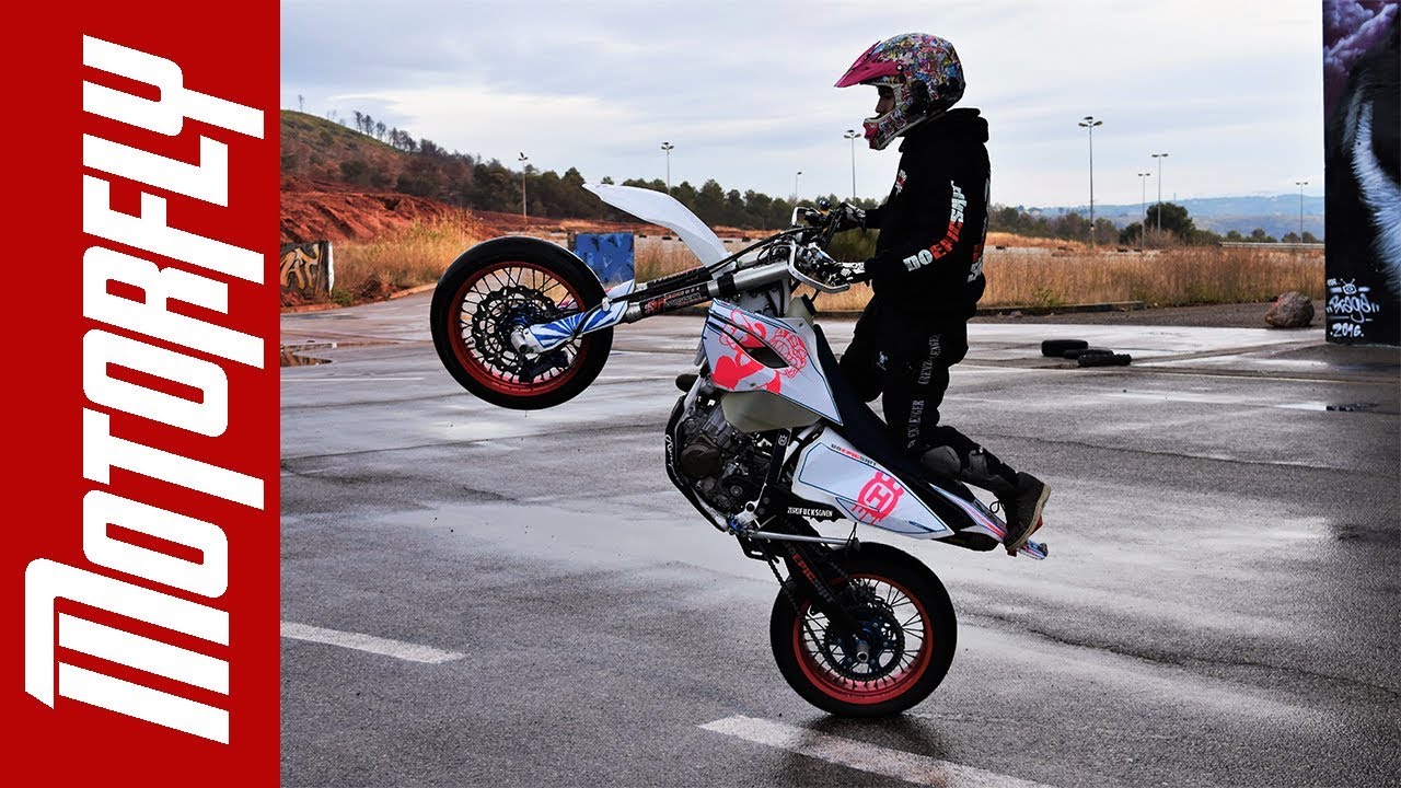 100% EPIC SUPERMOTO STUNT 🔥 - YouTube