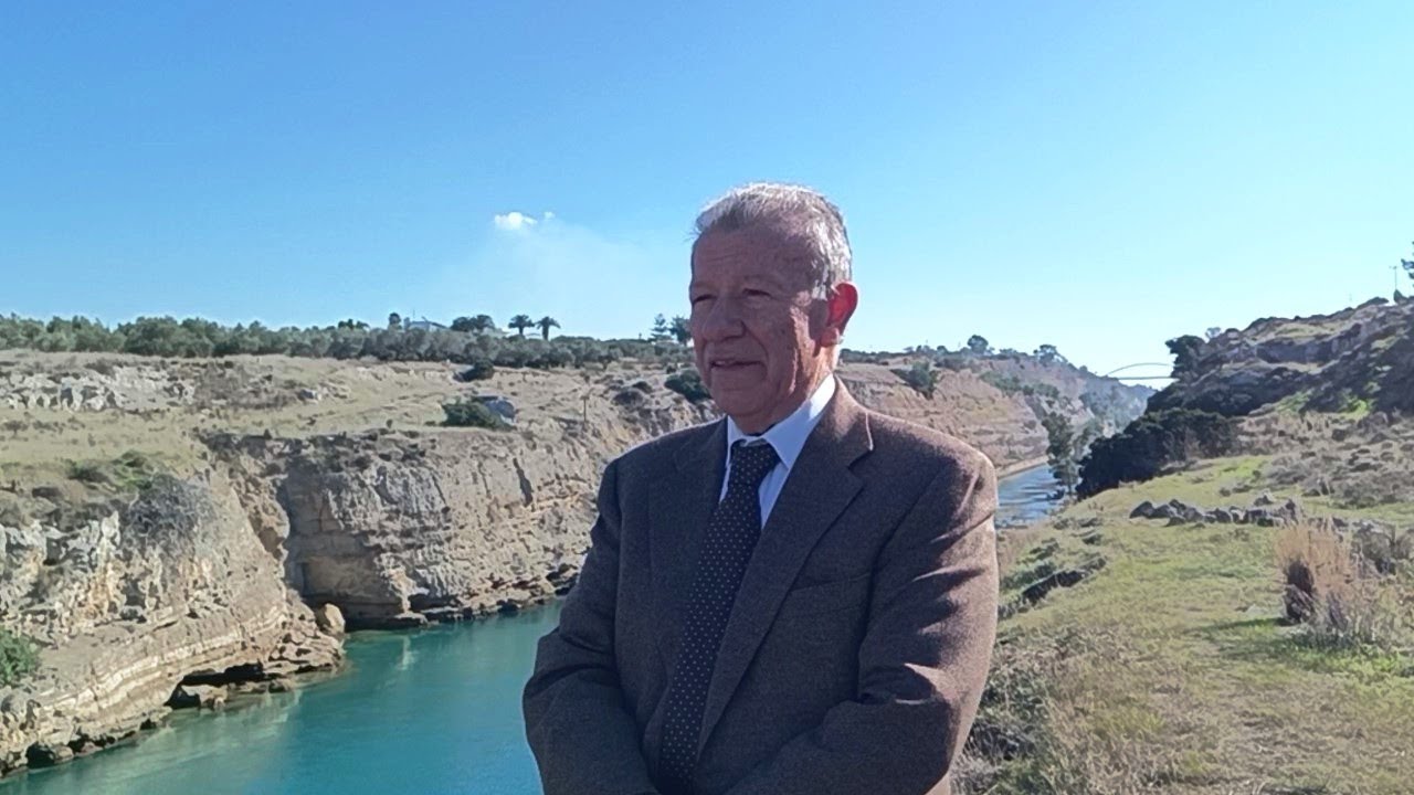 Η ιστορία της Διώρυγας Κορίνθου, από τον Απόστολο Παπαφωτίου. - YouTube