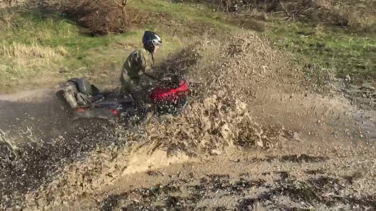 Cf Moto x6 - YouTube