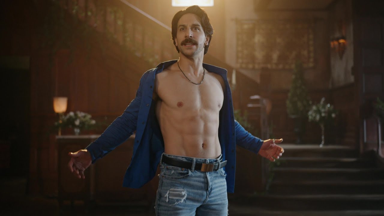 CBS Ghosts but it's just Chris the dino stripper - YouTube